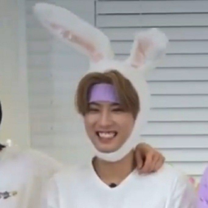 *̥˚Mika*̥˚ |#lovestay ️ on Twitter: "─── ･ ｡ﾟ☆: *.☽ .* :☆ﾟ. ─── ↳Daily ...