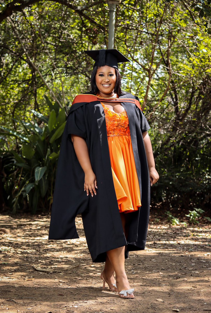 Senthaolele On Twitter A Cum Laude Graduate I Did It No ๐