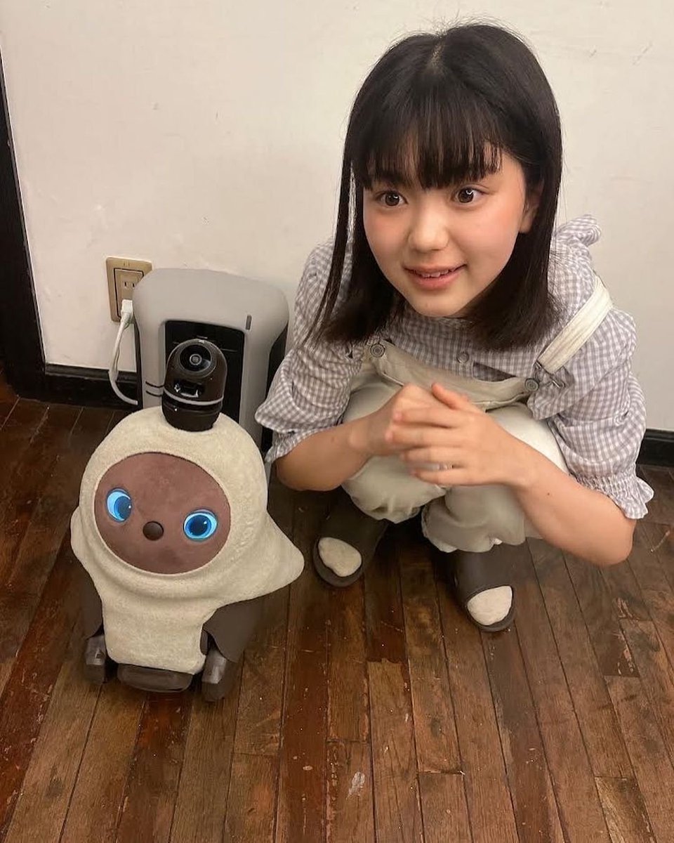 城丸香織 on Twitter: "#ボックスコーポレーション #石井心咲 「LOVOT2.0 」ブランドムービー出演 https://youtube.com/watch?v=feMTE9q ...