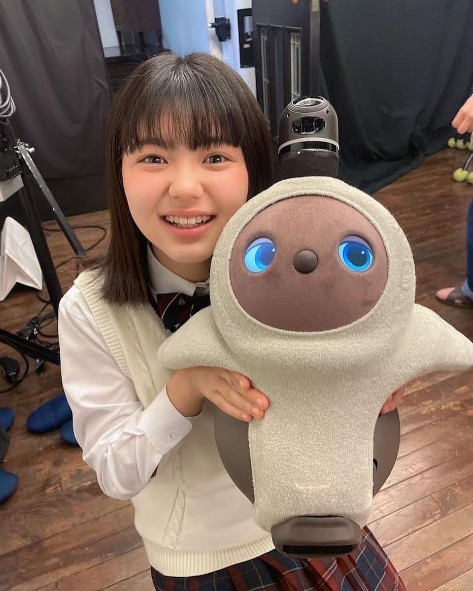 城丸香織 on Twitter: "#ボックスコーポレーション #石井心咲 「LOVOT2.0 」ブランドムービー出演 https://youtube.com/watch?v=feMTE9q ...