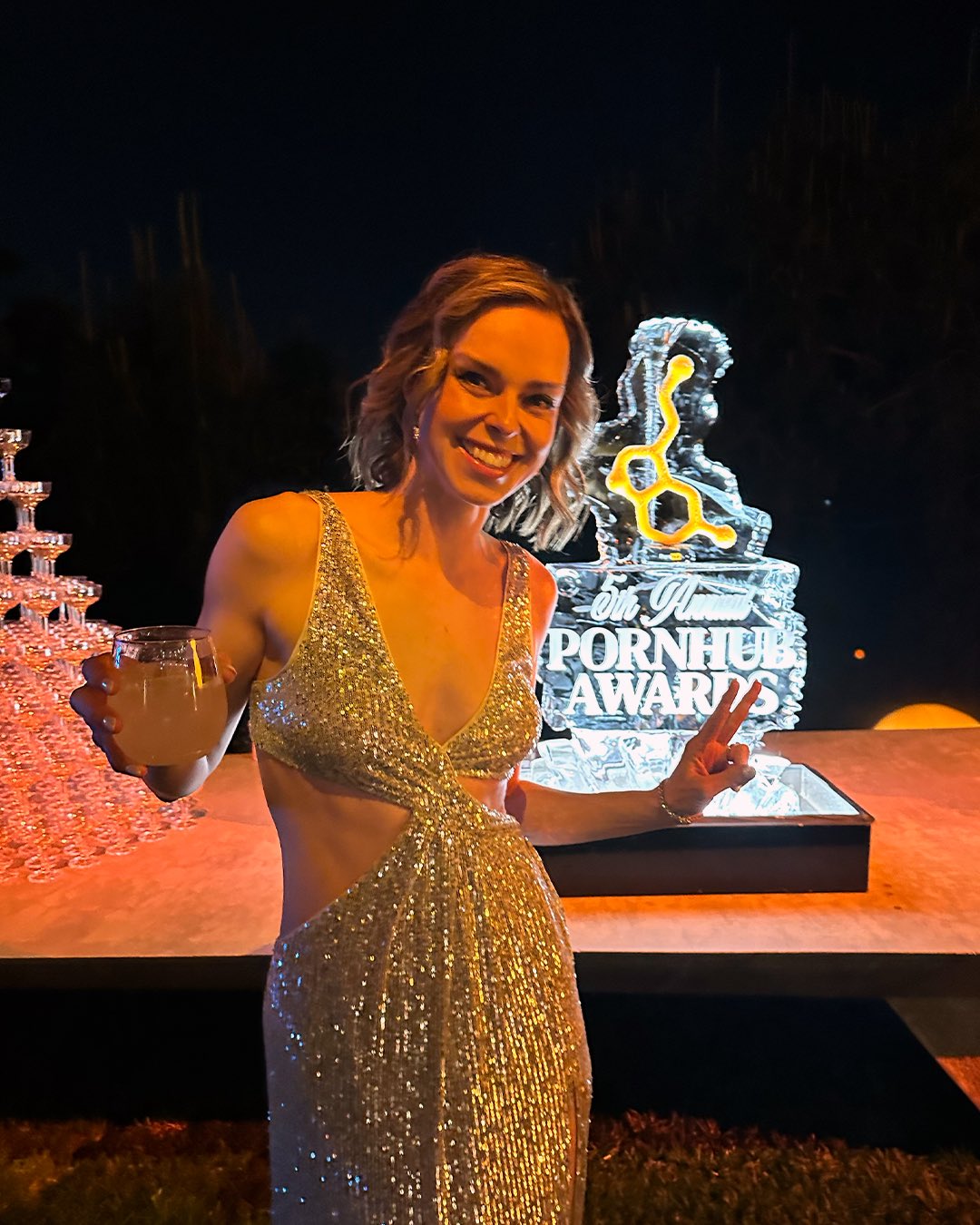 Serenity Cox on Twitter: "Thank you @Pornhub for a great night at this years PornHub Awards ️ ...