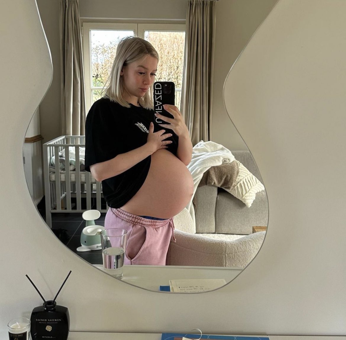 Sexy Pregnant Women On Twitter