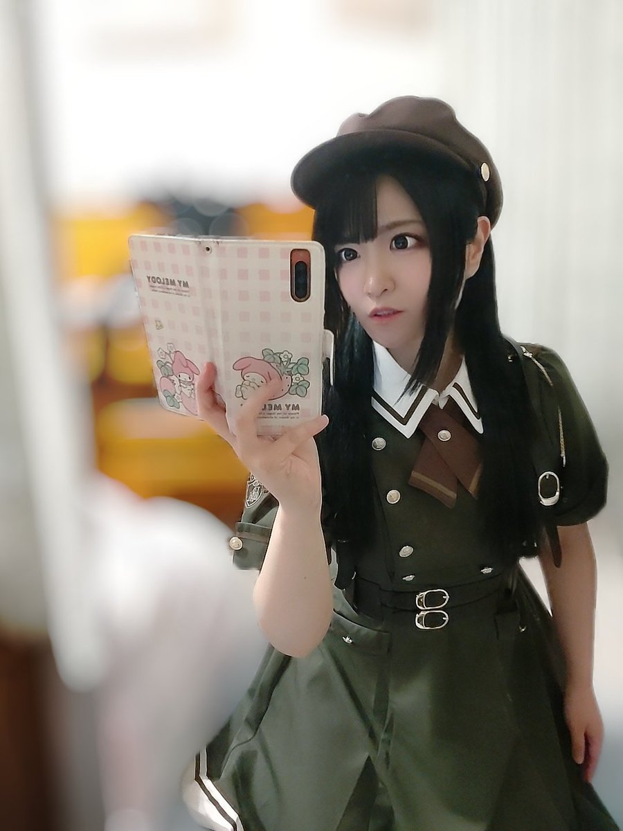 冬月みぃな On Twitter おはみぃなです。ミリタリーワンピース。私服にもなるし衣装としても着れますね。 可愛くてテンション爆上がりです!