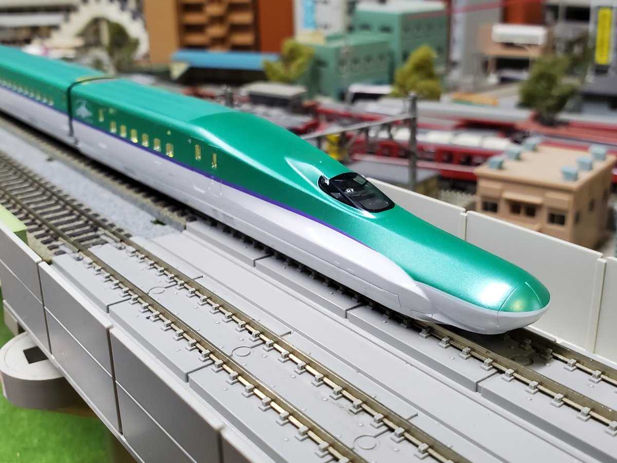 Astraea on Twitter: "#電車ごっこ1185 続き TOMIXのH5系+E6系！ ペンギンモデルの表示器シールで グレードアップ！"