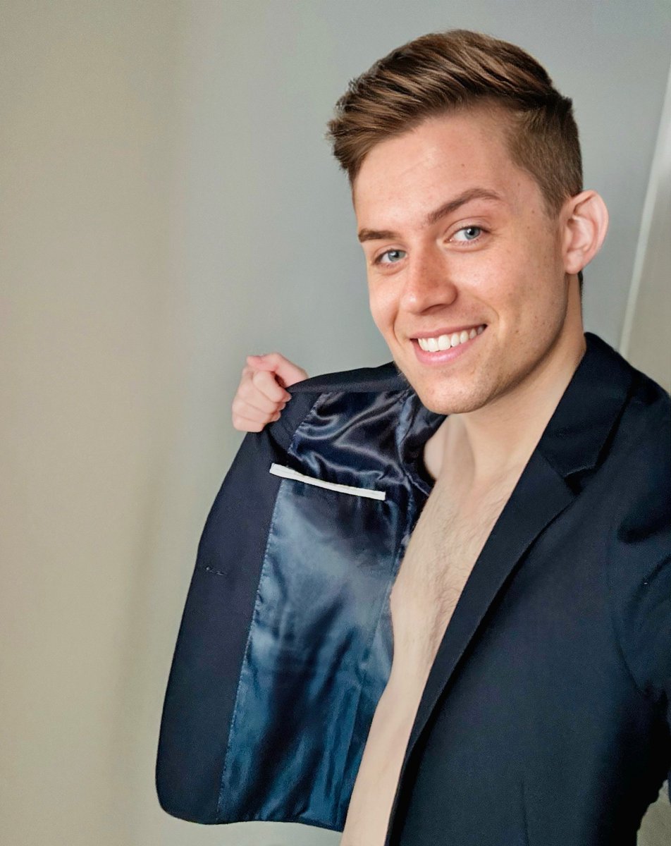 Suitedmx on Twitter: "RT @suitjacketman: Back with my favourite satin lined suit today… 🤤🍆💦"