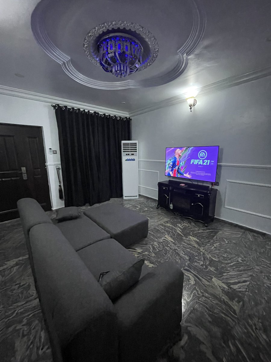 Boomba on Twitter: "RT @Daviowhite: My new apartment is coming together well. Tech has literally ...