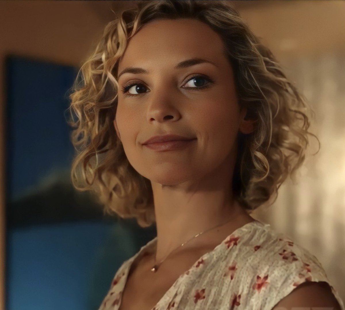 Thisuri 🌺| 29 days till Taylor on Twitter: "In this house, we love and support Juliet Higgins ️😌🥰"