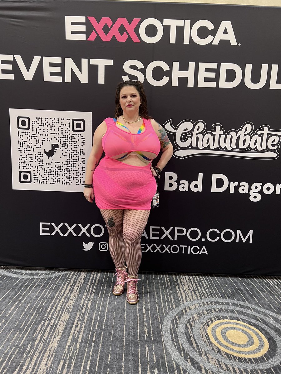 Lisa eX Chicago Exxxotica 4/21-4/23 2023 on Twitter: "What an epic night. Round two coming soon."