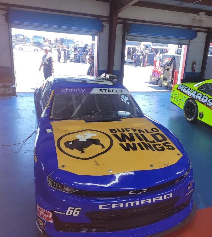 After Jason White’s DNQ yesterday, Buffalo Wild Wings is now on Dexter ...
