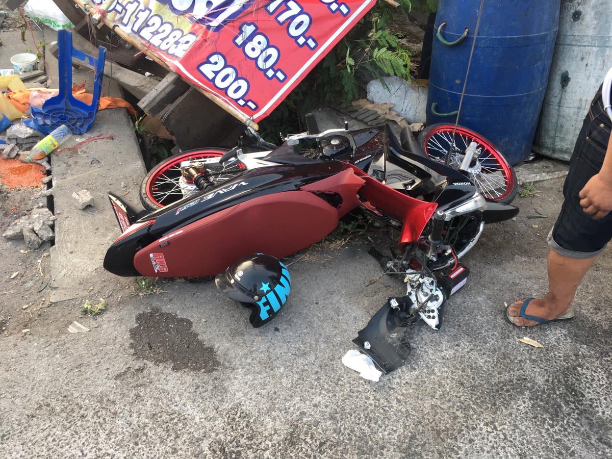 FM91 Trafficpro on Twitter: "07.27 น. ถนนเพชรเกษม ขาออก หน้าไปรษณีย์ไทย สาขาเขาย้อย จ.เพชรบุรี ...