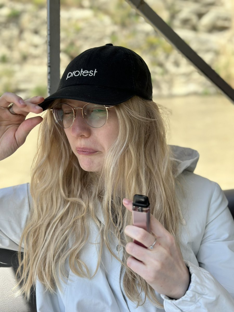 ВЗРОСЛЫЙ КОНТЕНТ On Twitter Меня сегодня фотографировали во время прогулки на кораблике