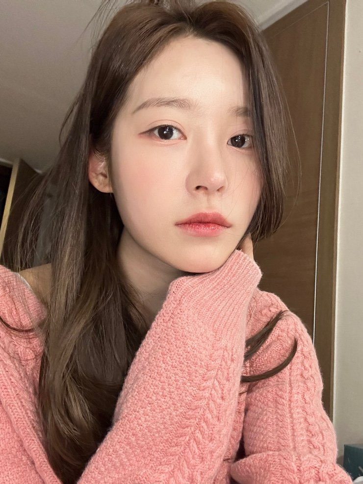 𝐂𝐋𝐀𝐒𝐒:𝐲 𝐋𝐀𝐍𝐃 ´･♡ on Twitter: "[ #형서 ] [ #ฮยองซอ ] @member_classy คลิกกี้ฉันอยู่ที่นี่😽👀🤍 #CLASSy ...