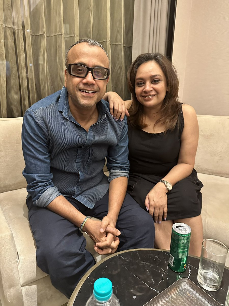 Birsa Dasgupta on Twitter: "Byomkesh, Satyabati, Ajit 🙃 Family time 🤗 No one's made a better ...