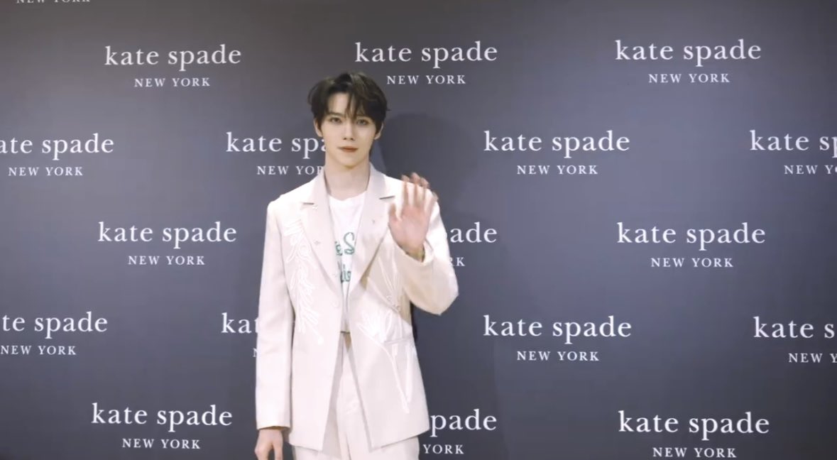 LYZxcenter 💚(CแรกและCสุดท้าย)🚢 on Twitter: "RT @L1Zhou: คลิป kate spade品牌30周年见证官 ในงาน kate ...