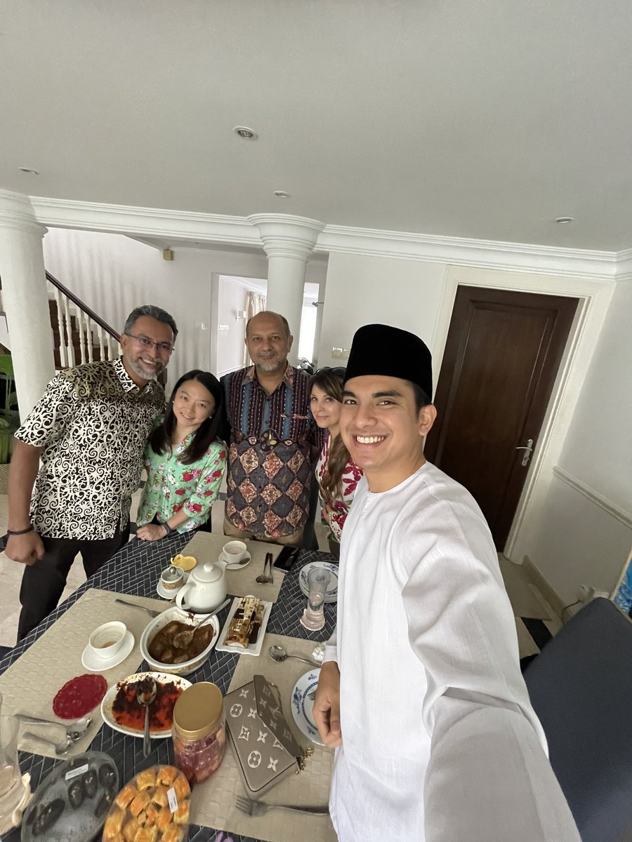 Syed Saddiq on Twitter: "masak masak today for friends ️ YBM @hannahyeoh was champion habis ...