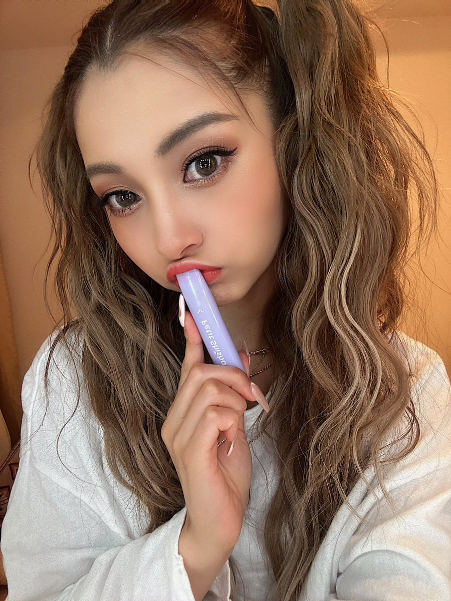 ゆきぽよ(Yuki Kimura) on Twitter: "シーシャ美味しい🍇🧊 https://item.rakuten.co.jp/soleil2020/psvp/…"