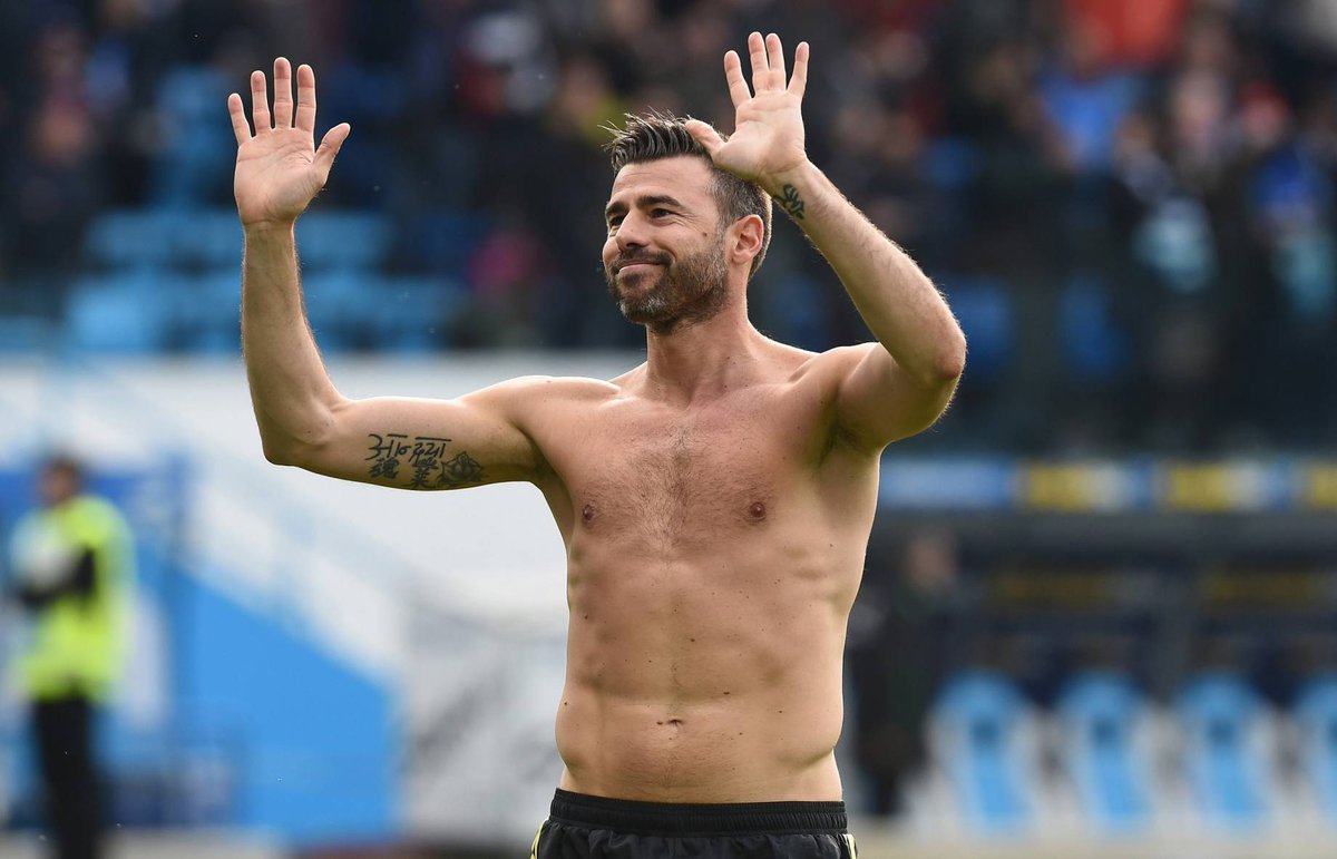 Average Juventino Guy On Twitter Quando La Smetterete Di Giocare A