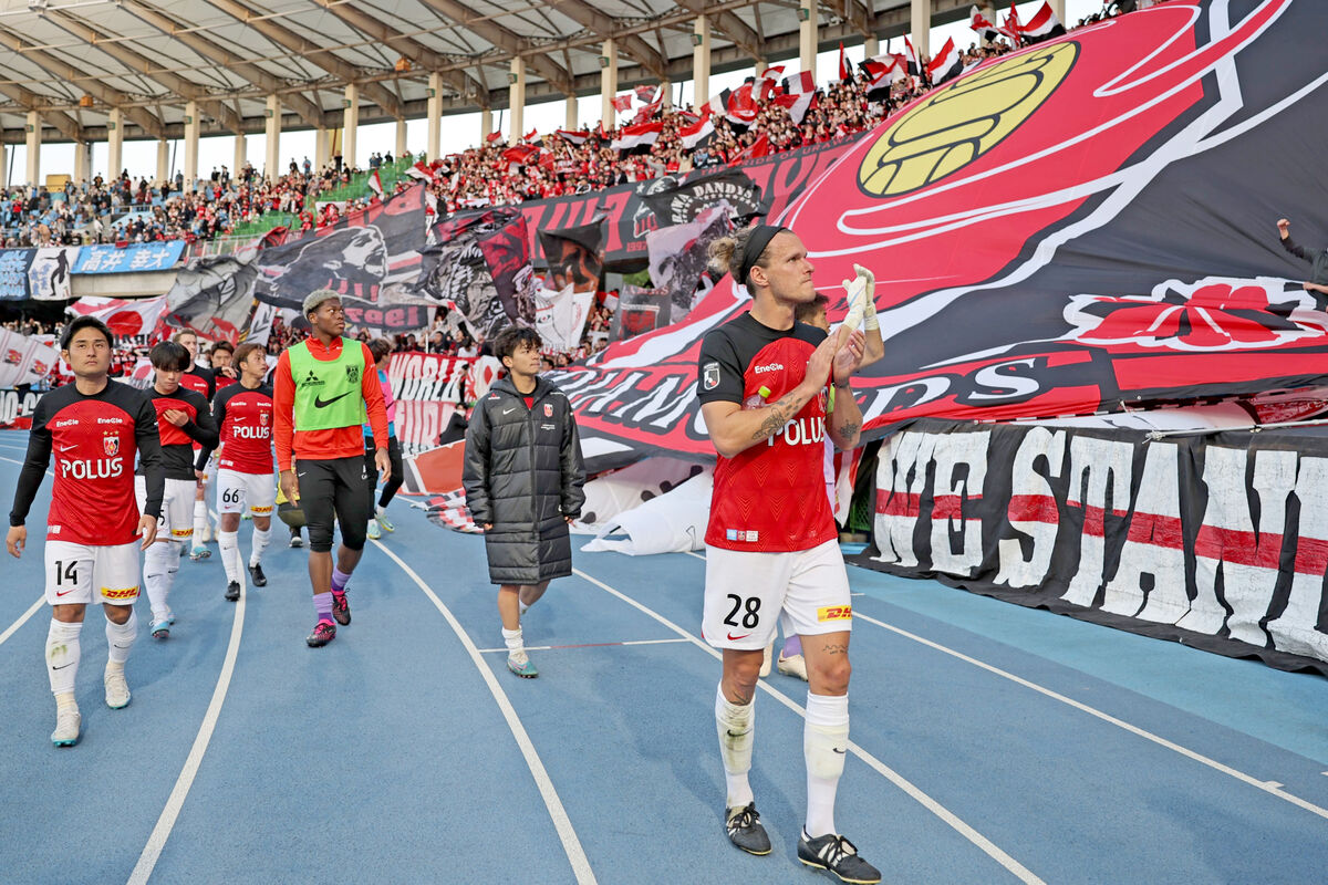 スポーツ報知 サッカー取材班 on Twitter: "浦和FW #興梠慎三 、3度目V狙うACL決勝へ「ユンカーや任、マキの分も背負って戦う。優勝したい」 https://hochi ...