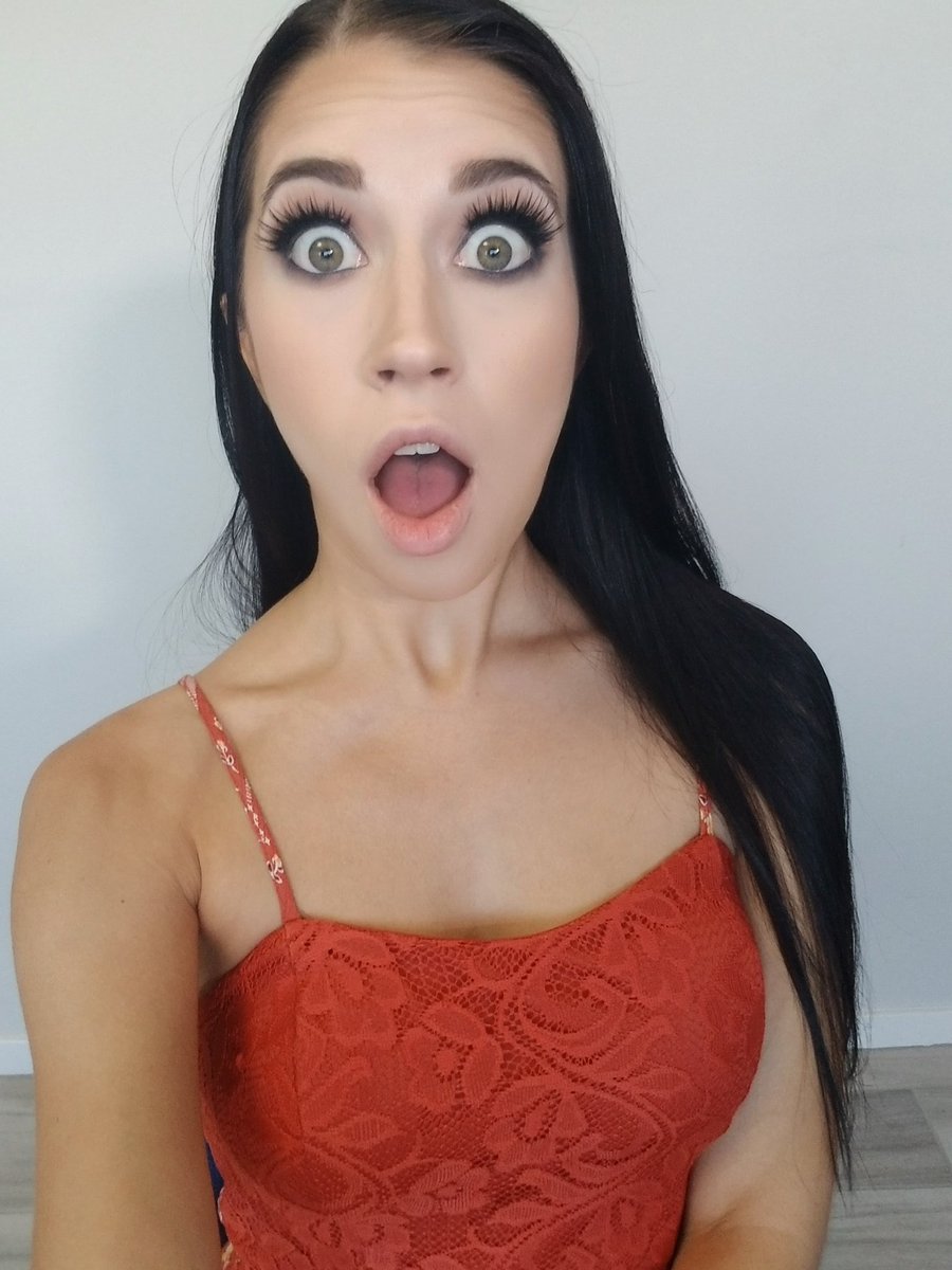 Porn Heaven on Twitter: "Wow 🤩 Amazing 🤩 Eyes 👀 @AlexxxCoal 💚"