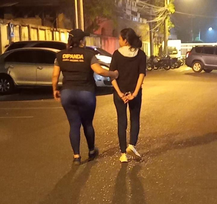 PNC de Guatemala on Twitter: "En la colonia El Riconcito, zona 18, investigadores de #DIPANDA ...