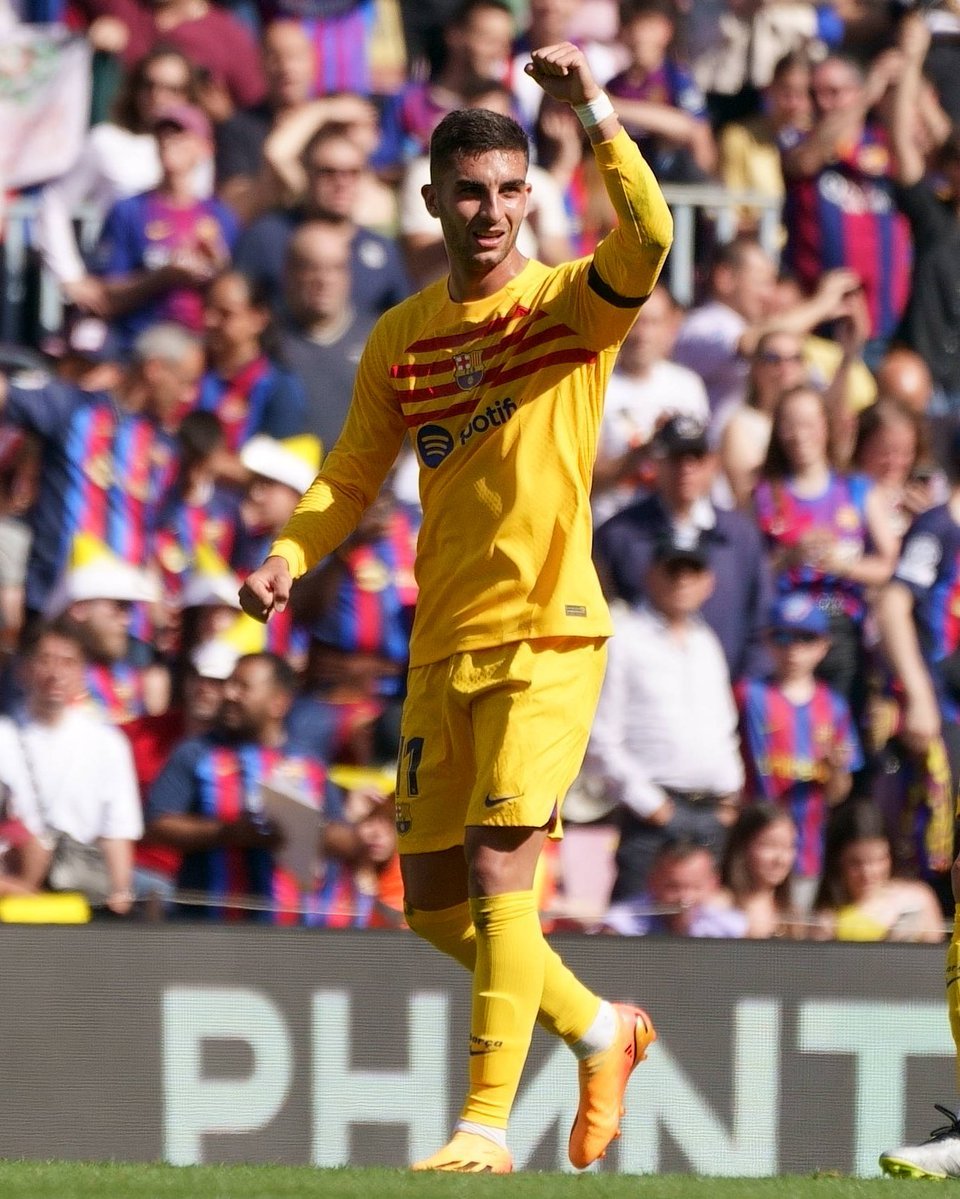 🎙️ Xavi: "We were clear that it was important to stick together. There ...