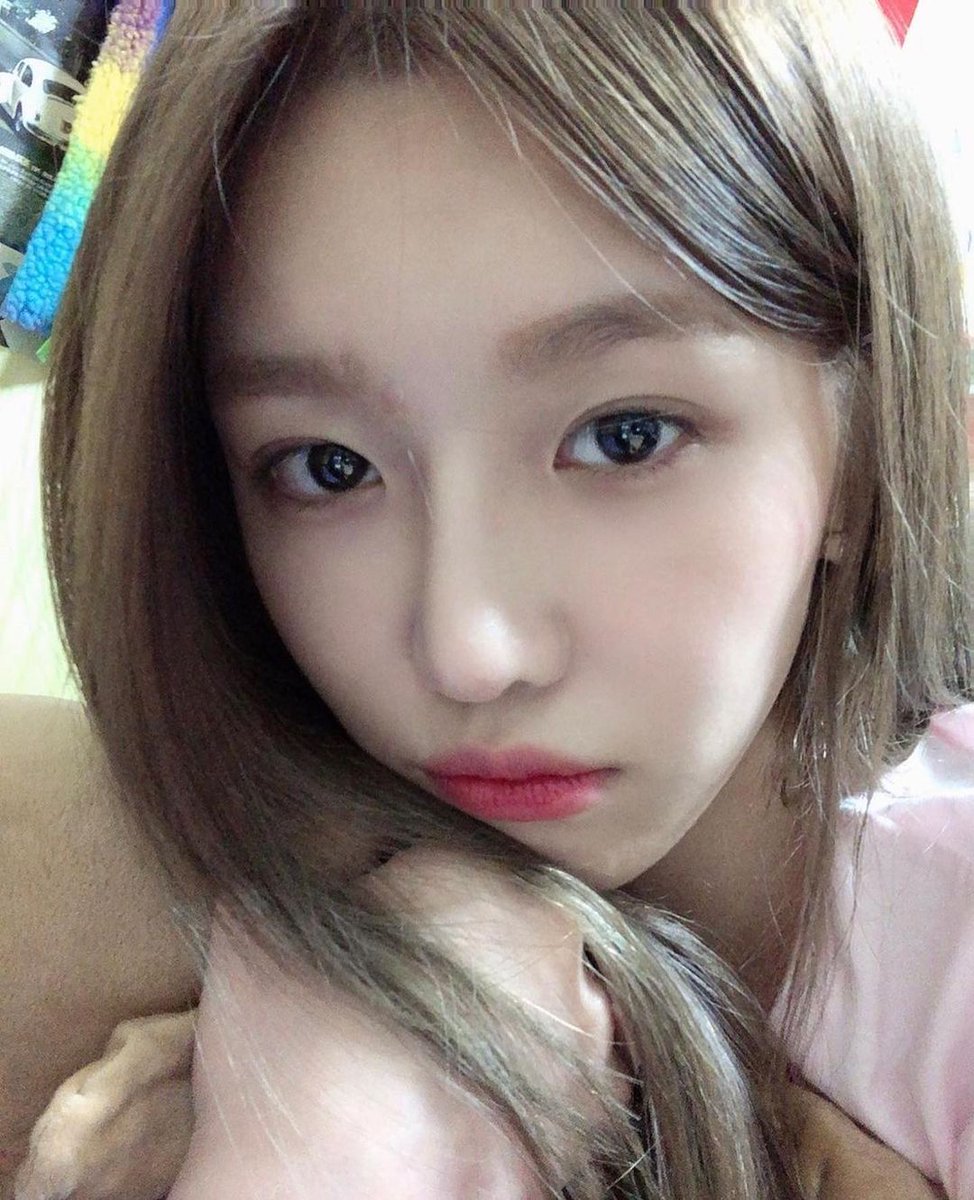 thinking about dawon on Twitter: "dawon is so pretty"