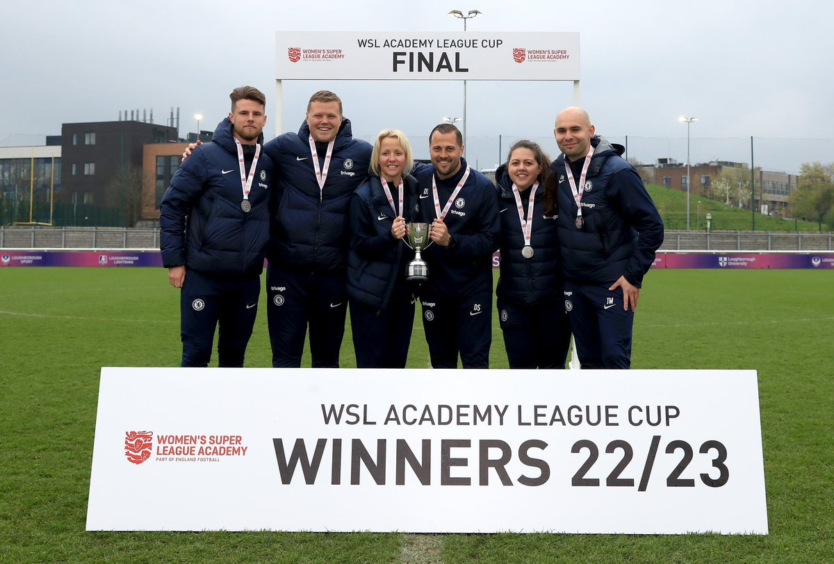 Chelsea Women Daily on Twitter: "The coaching crew L-R; Sam Gardner @SamGardner04 (Analyst and ...