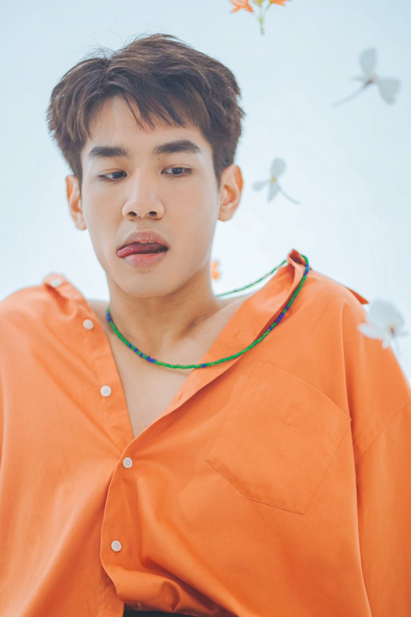 बी on Twitter: "RT @nammon_ktn: สวัสดีวันจันทร์🧡"