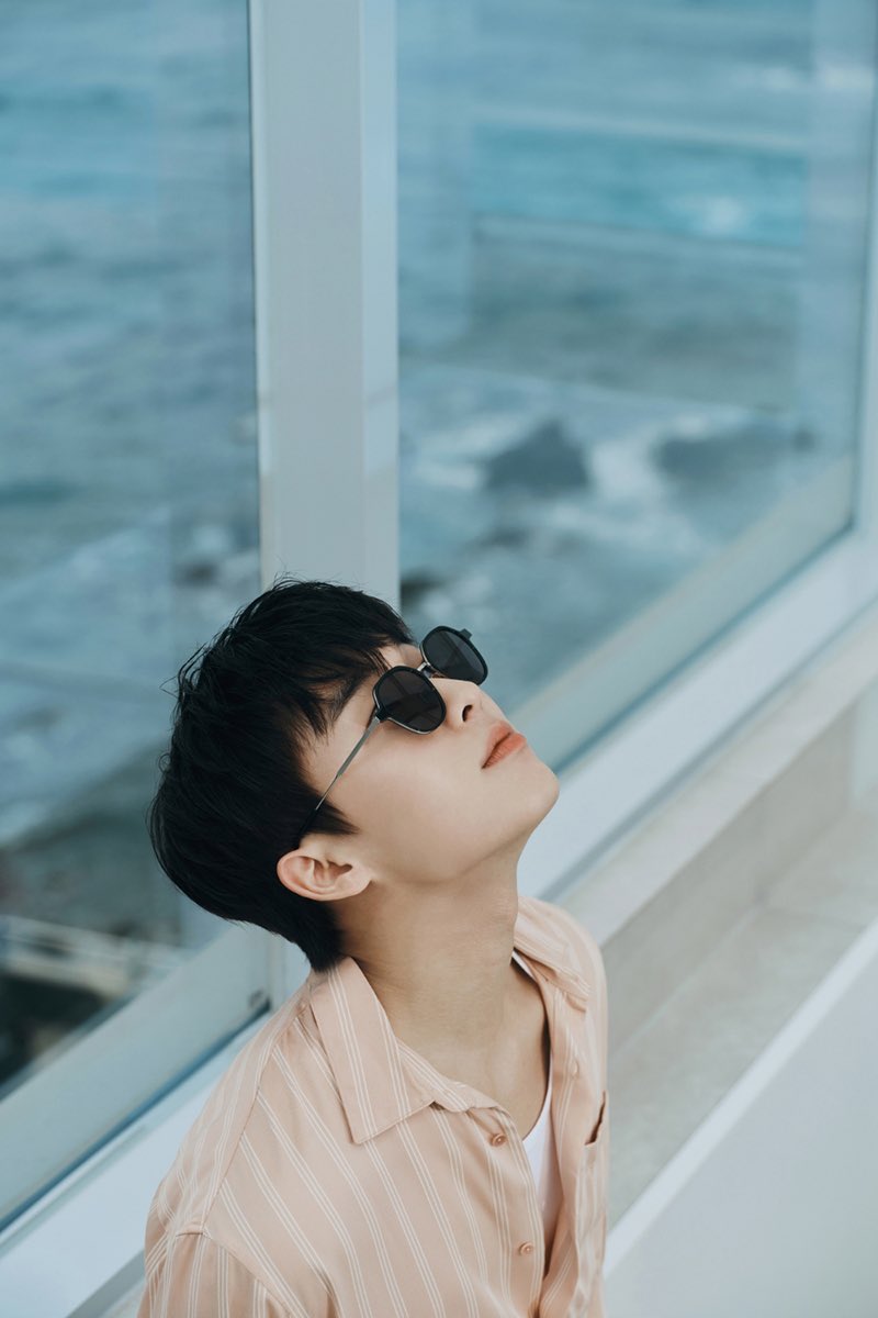 for hyunwook on Twitter: "MANOMOS X CHOI HYUNWOOK"