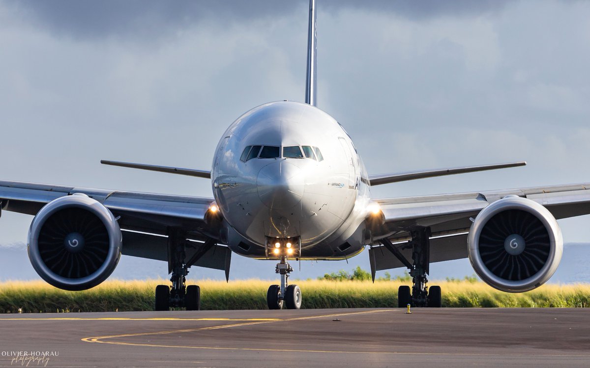 Olivier Hoarau on Twitter: "🇫🇷 November Tango, AF652 arriving this morning with a great light 😍 ...