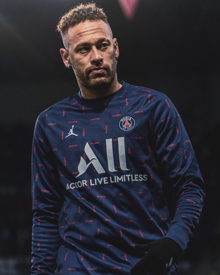 Ney on Twitter: "PSG are considering selling Neymar this season. 3 PREMIER LEAGUE clubs have ...