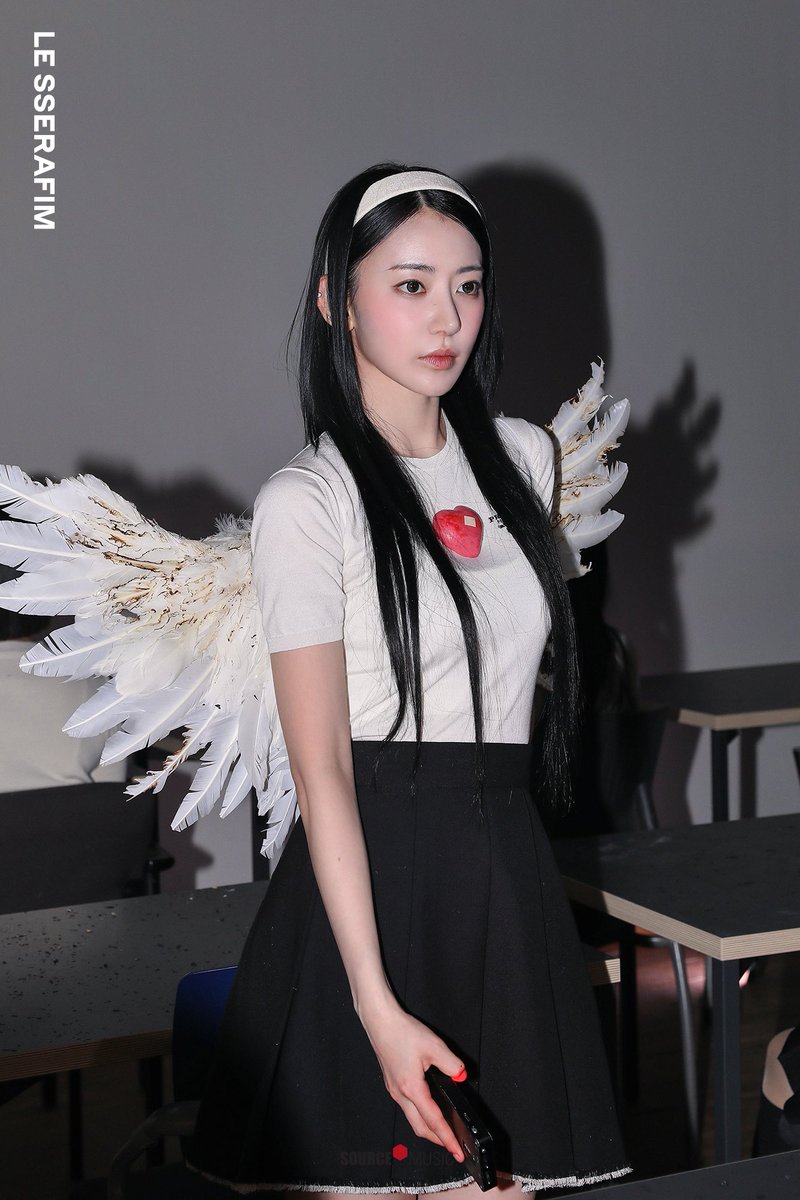 LE SSERAFIM BRASIL 🪽UNFORGIVEN on Twitter: "📸 | SAKURA em novas fotos divulgadas pelo Behind ...