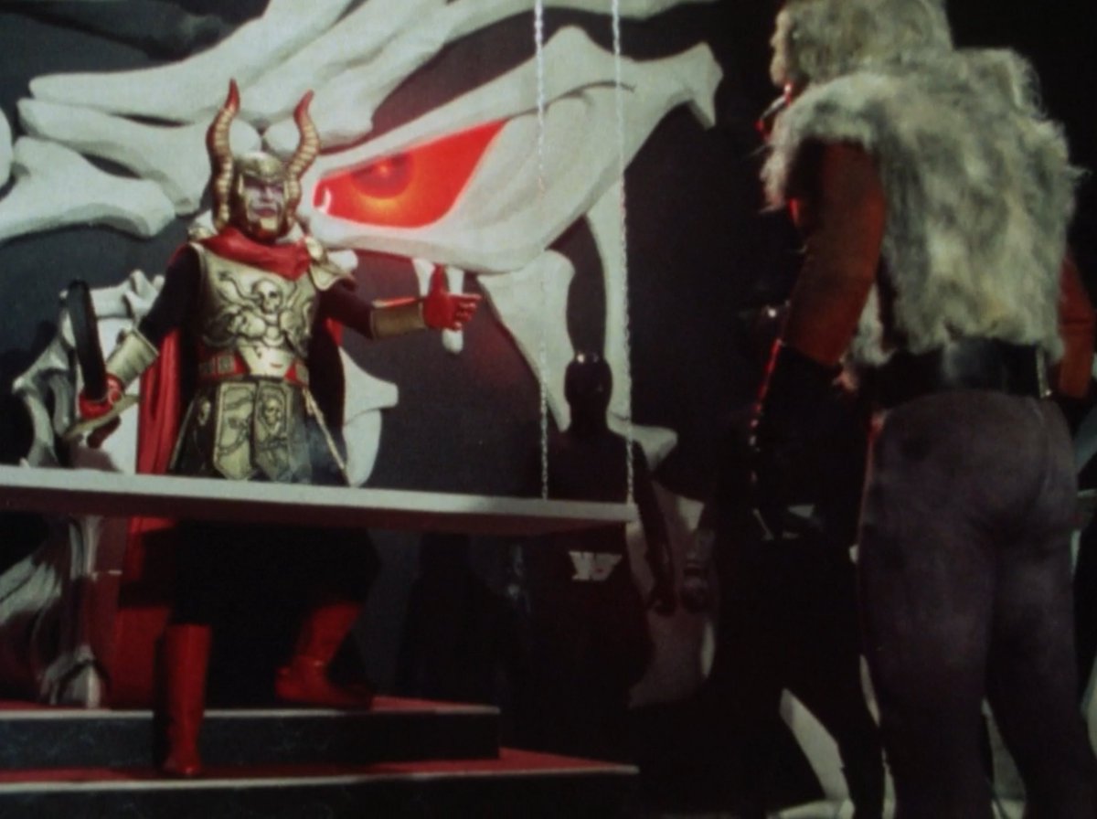 White_ant_command（白アリコマンド） on Twitter: "英国から派遣されたオオカミジンさま。 お待ちかねだった魔神提督さまの許に参上。 怪人が初登場する場面はいつも興奮 ...