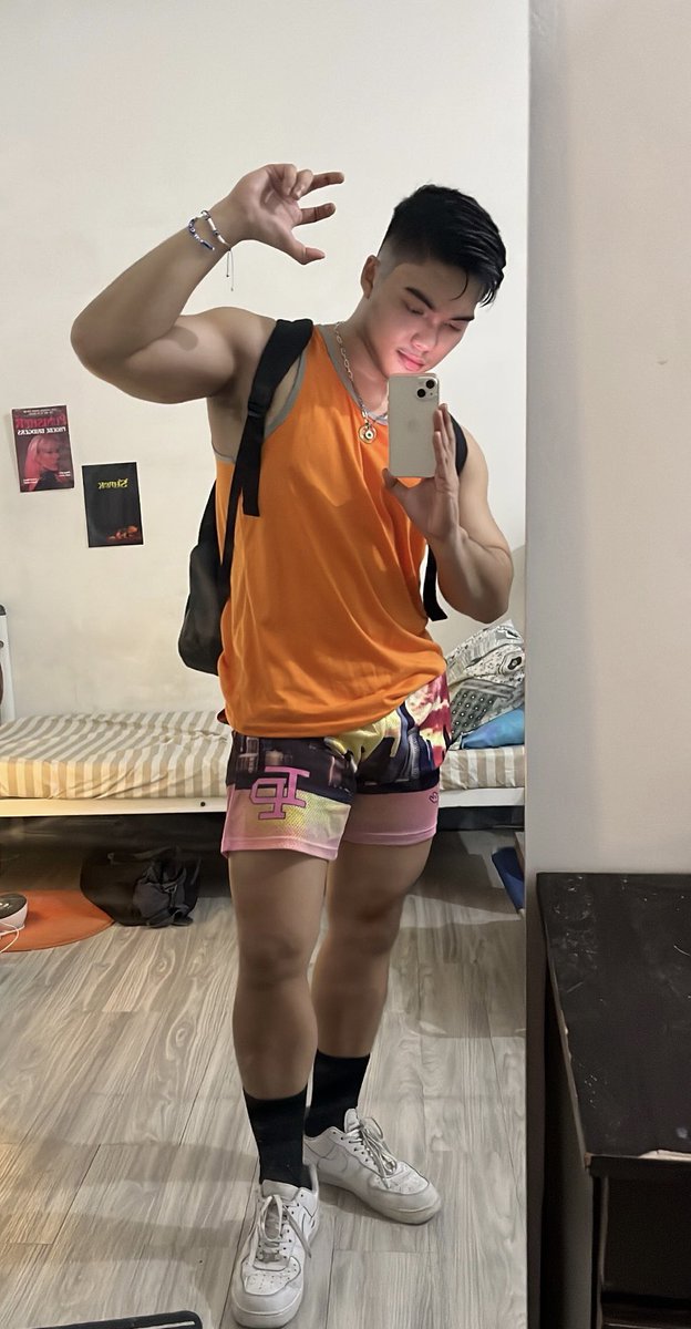 🔞anti-hero kito on Twitter: "id let him break my back then rearranged or sumth"