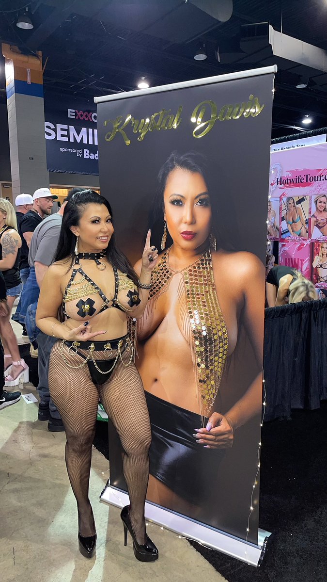 Krystal Davis 🥳 April is my Birthday Month 🥳 on Twitter: "@exxxotica Chicago is over and it was ...