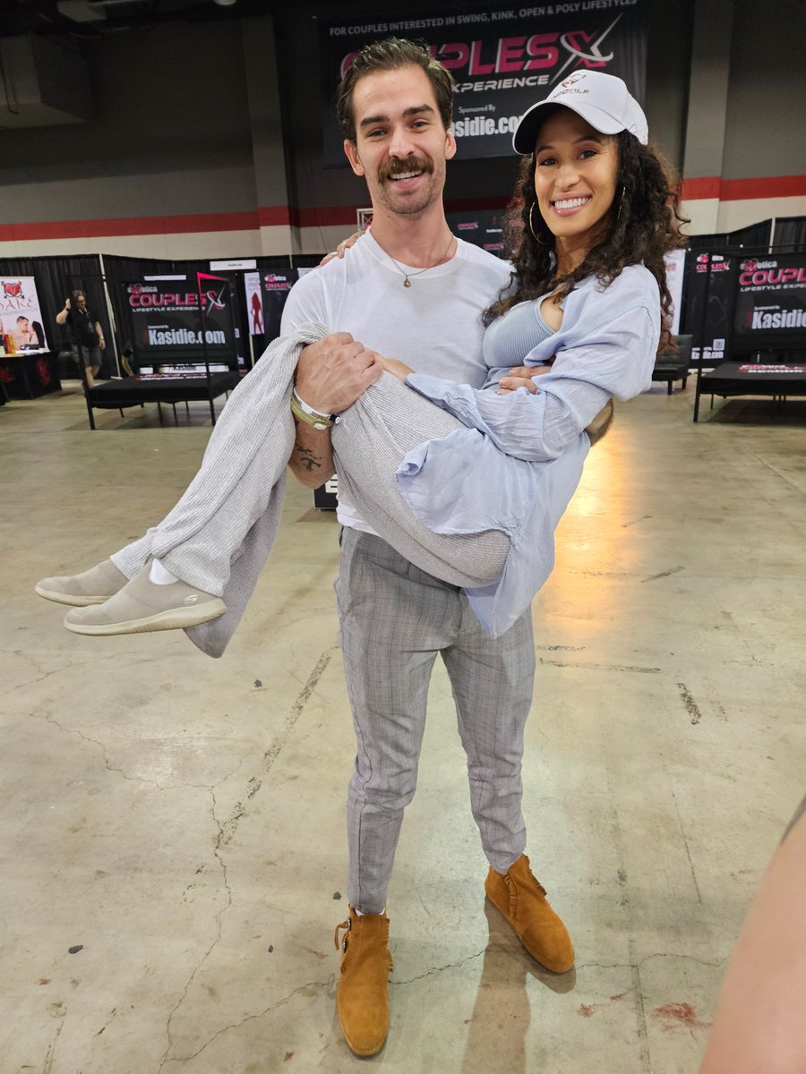 🌈 Mary Moody Free OF on Twitter: "RT @blissense: Mr. @FleshMechanic19 being his handsome silly ...