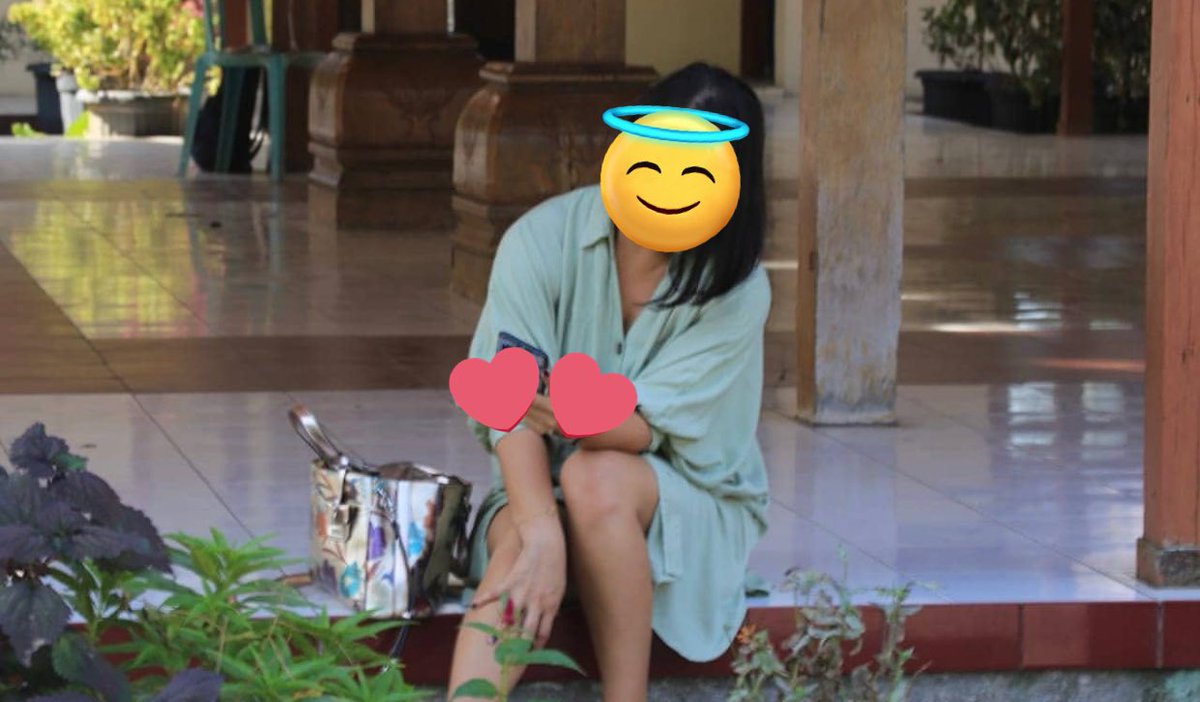 ramona on Twitter: "Dicandid sodara hehe dikiranya lg sibuk ngurusin kerjaan padahal lg sibuk ...