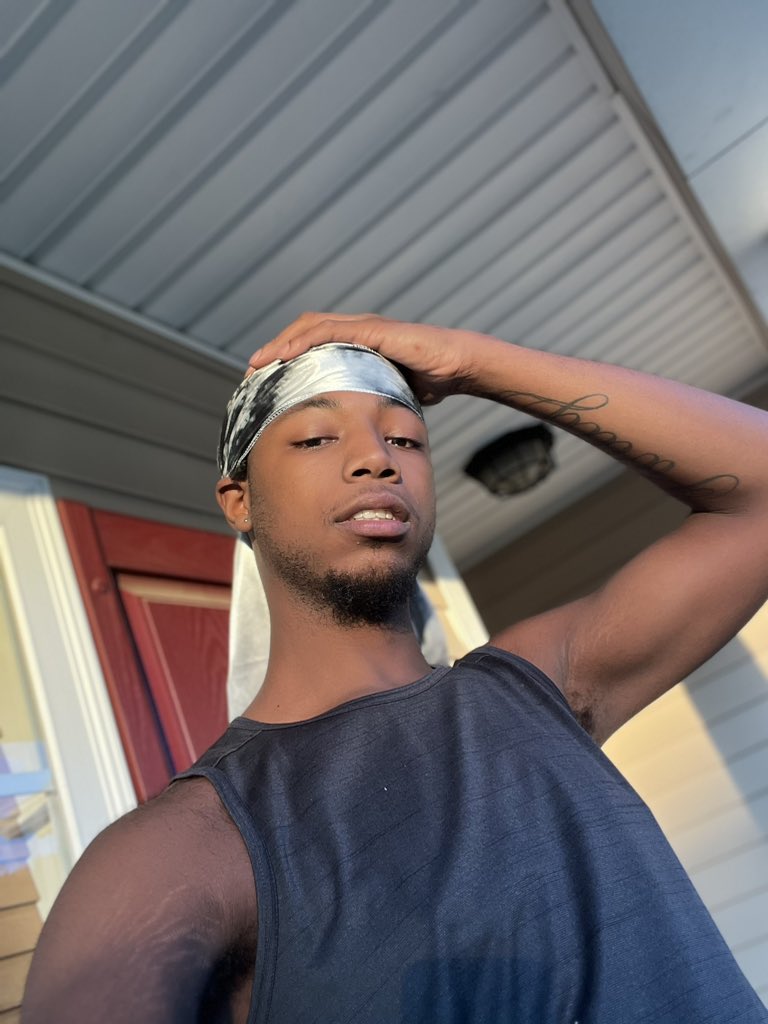 chris on Twitter: "DAMN 😍😍😍 im my own MCM https://t.co/7kuOP2nWds" / Twitter