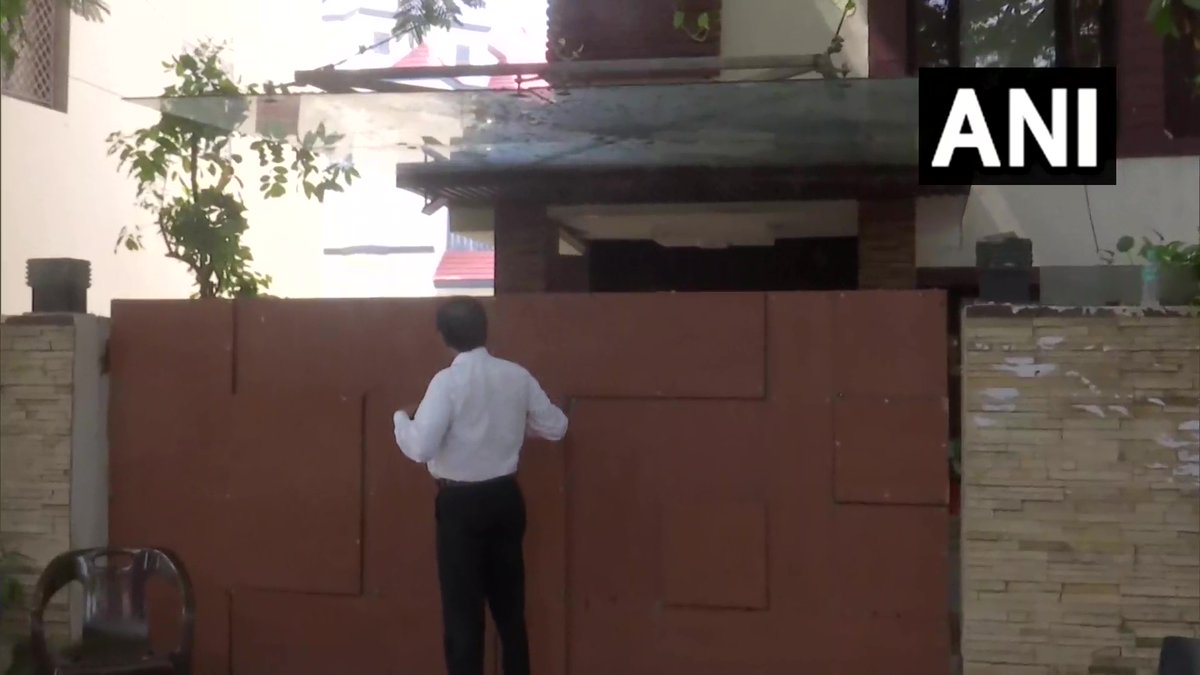 ANI on Twitter: "Chennai | I-T raid continues for the second day at the residence of DMK MLA MK ...