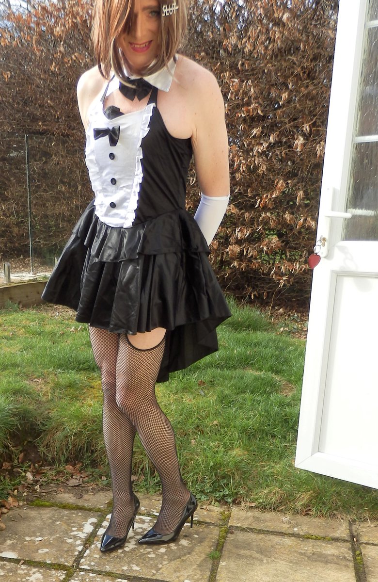 julieslegs3 on Twitter: "@sissy_manor #maidmonday @avakrystle @_natalie_cd_ @TinaWomanwithin"