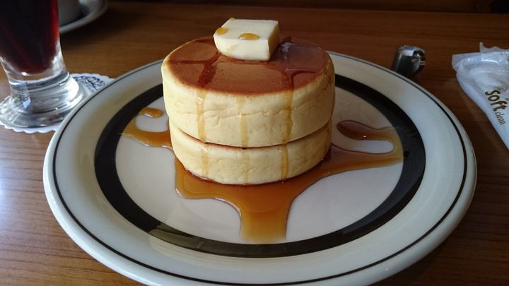 🐰 れん・X・みみ 🐰 on Twitter: "RT @retrip_gourmet: ふわふわな世界へようこそ。東京都内・近郊の“厚焼き”パンケーキ＆ホットケーキ店11選 https ...