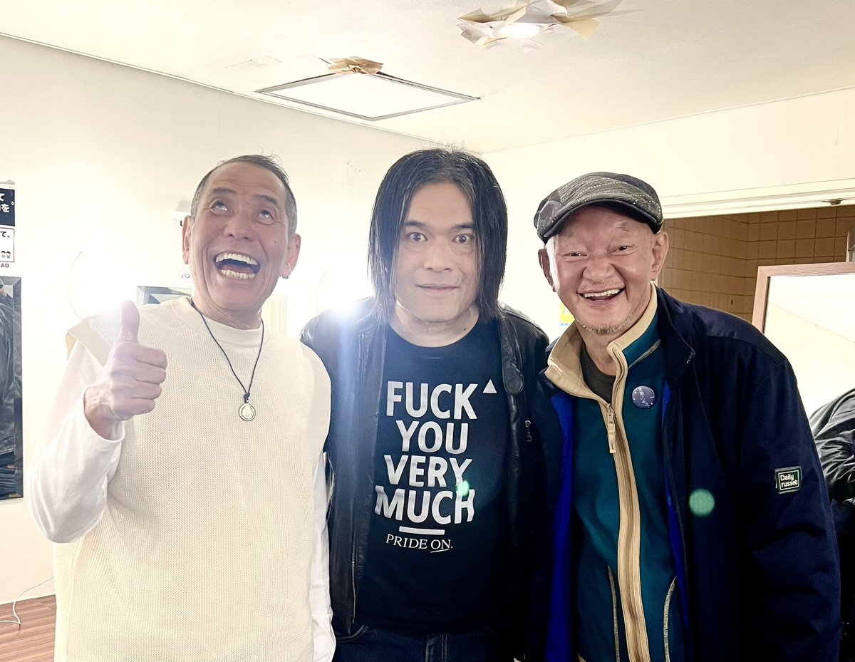 璃璃(@Some00INOOIOO) - Twilog (ツイログ)