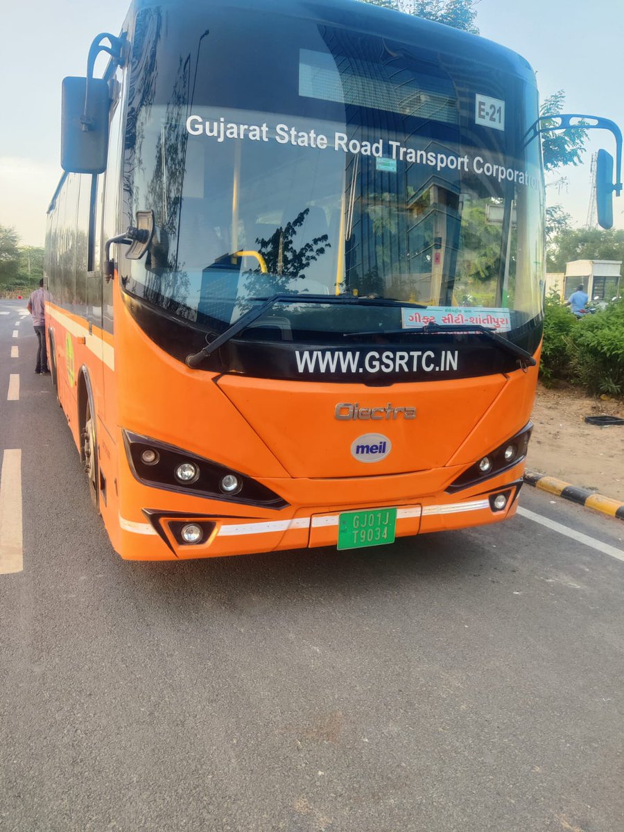 GSRTC starts electric bus services connecting GIFT City | DeshGujarat