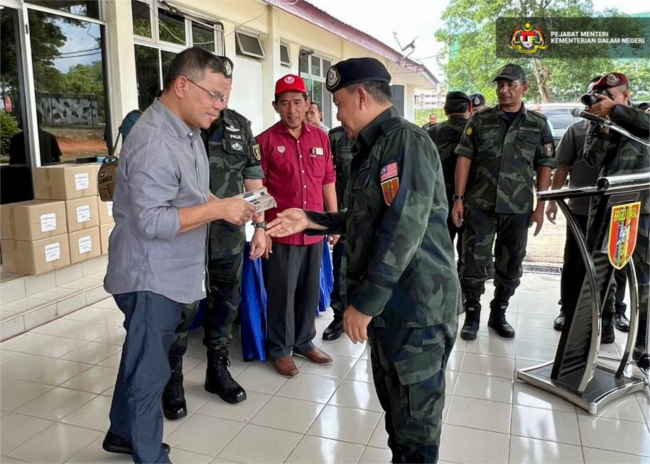 KDN🇲🇾 on Twitter: "RT @saifnasution: Raya ke-4 Aidilfitri saya raikan bersama-sama Anggota PGA ...
