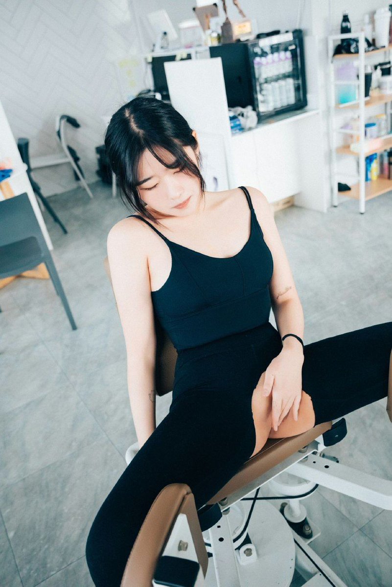 博览群乳 on Twitter: "Sonson 写真套图电报群:https://t.me/jingpinwanghong 投稿 @tuleibacui"