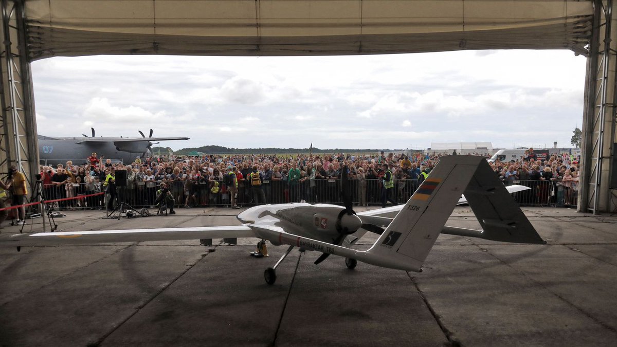 Defense News on Twitter: "Romania awards $321 million contract for Turkish TB2 combat drones ...
