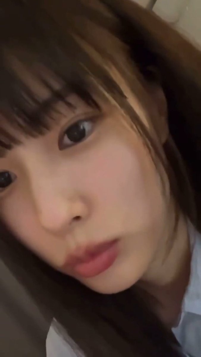 hyewon pics ☁️ on Twitter: "hyewon's bangs..SO CUTE! 💗😭"