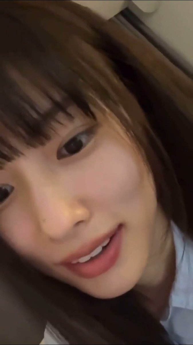 hyewon pics ☁️ on Twitter: "hyewon's bangs..SO CUTE! 💗😭"