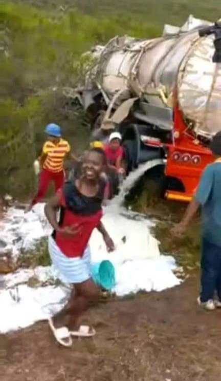 SA Trucker on Twitter: "My people did not waste time getting wasted themselves when the wine ...