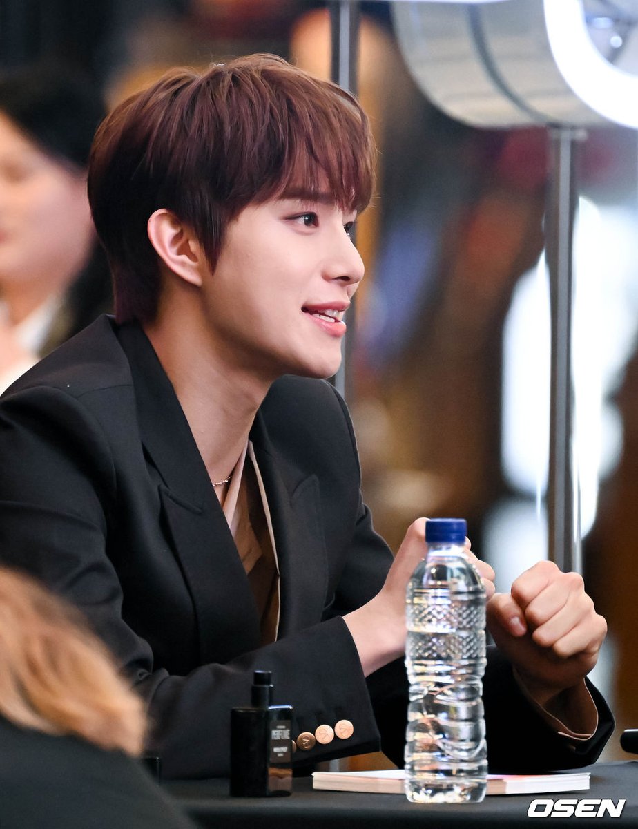 Dyva🌸 on Twitter: "#JUNGWOO #정우 #NCT_DOJAEJUNG https://naver.me/FIYQnESn https://naver.me/xLEnIYAN"